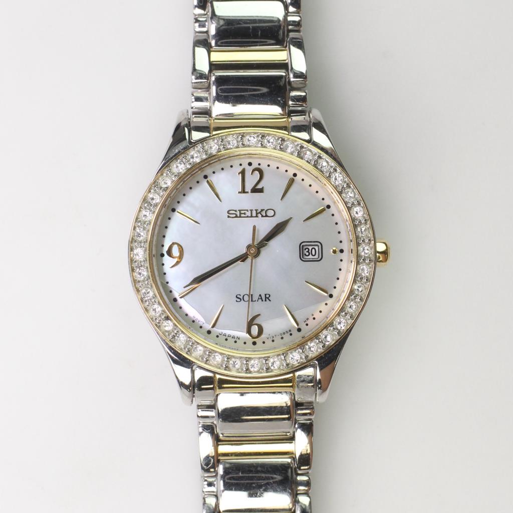 Seiko Solar Pearl Face Watch | Property Room