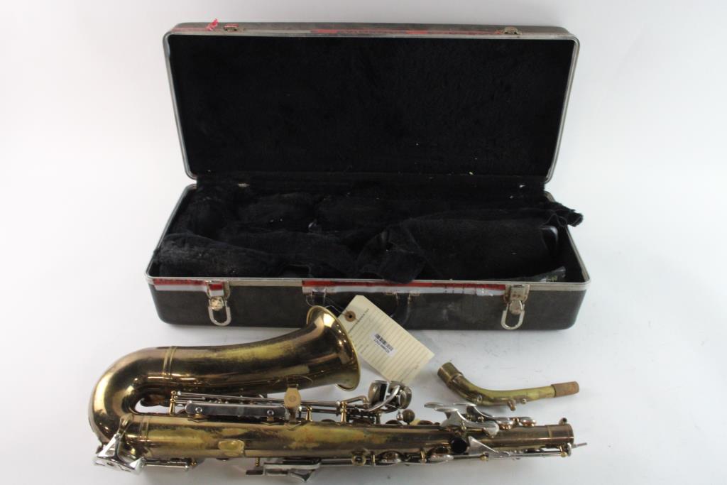 Selmer Bundy 2 Saxophone | Property Room