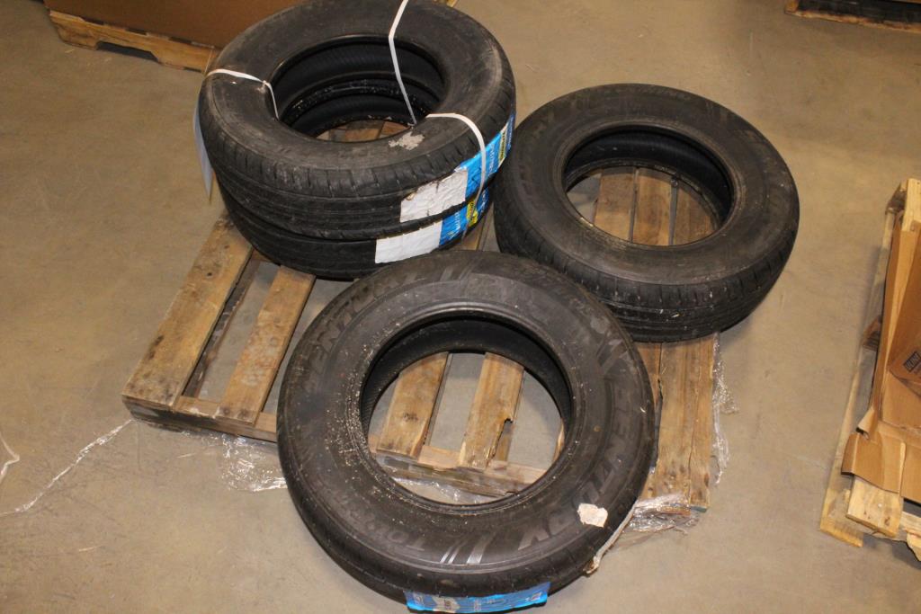 Sentury Touring Tires 15", 4 Pieces | Property Room