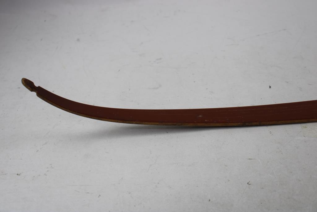 Shakespeare Wonderbow RH-400 Wooden Bow | Property Room