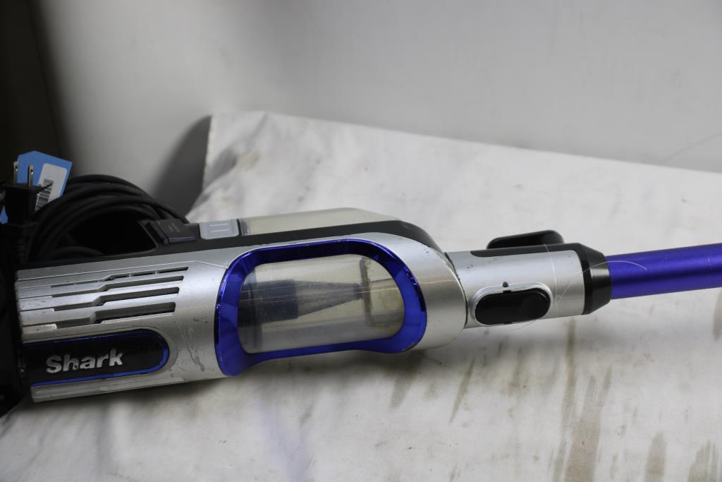 Shark, Vacuum | Property Room