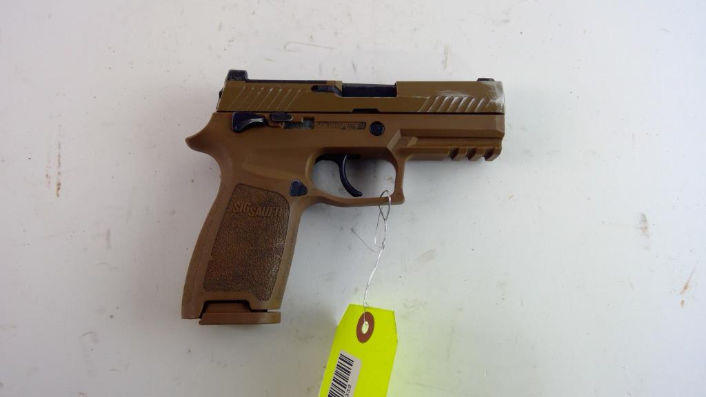 Sig Sauer M18 Airsoft Gun | Property Room