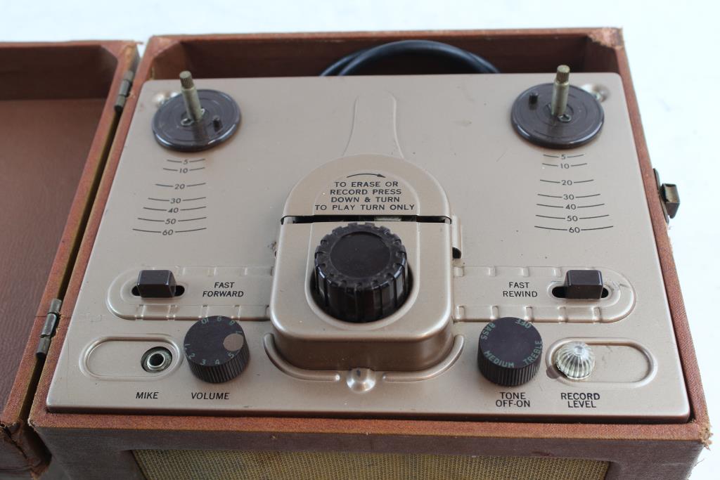 Silvertone Vintage 5mm - 60mm Tape Recorder | Property Room