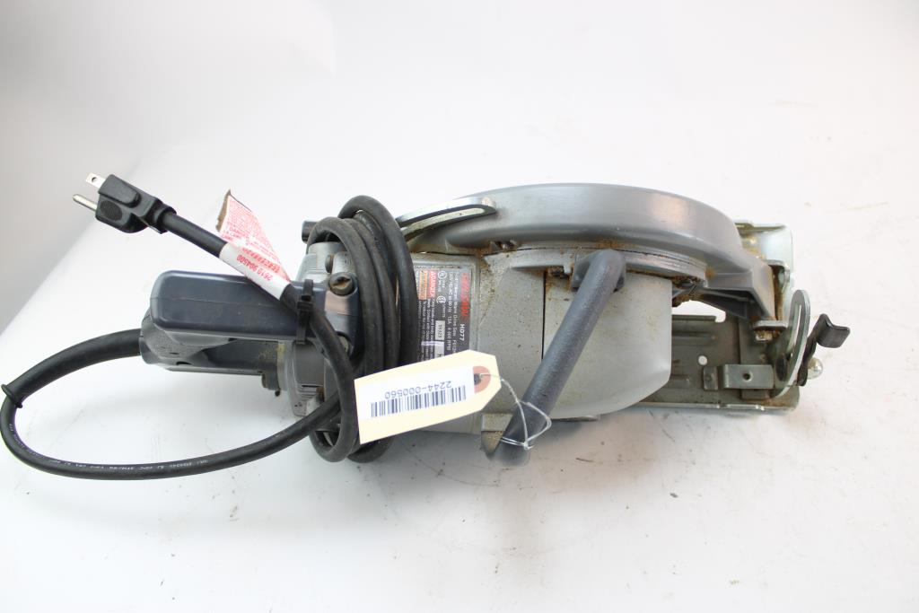 Skil 7-1/4" Worm Drive Circular Saw (Model HD77) | Property Room