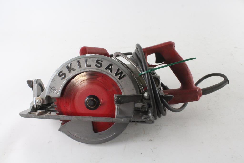 Skilsaw Worm Drive Circular Saw | Property Room