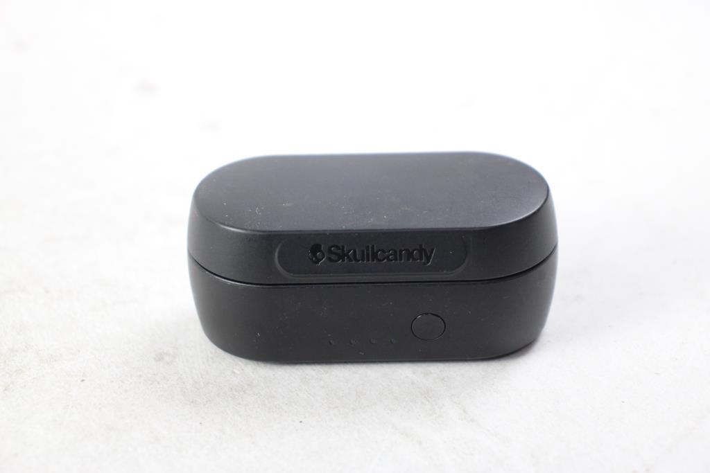 Skull Candy Bluetooth Wireless Earbuds With Charging Case | Property Room