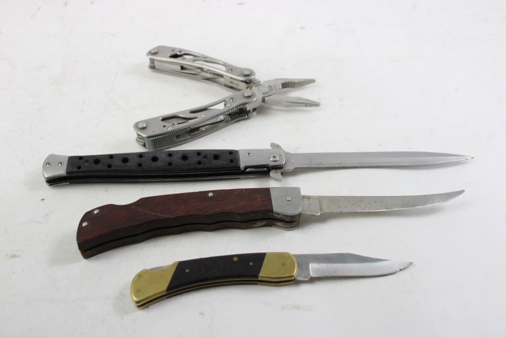 Smith & Wesson And Other Knives, 4 Pieces | Property Room
