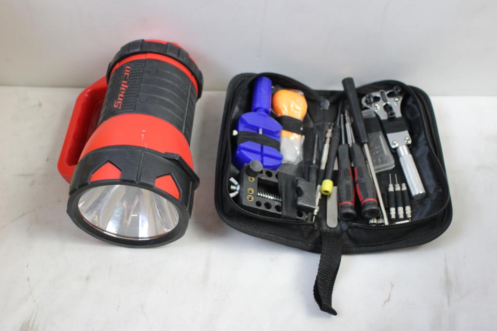Snap-on Flash Light, Screwdrivers,and More | Property Room