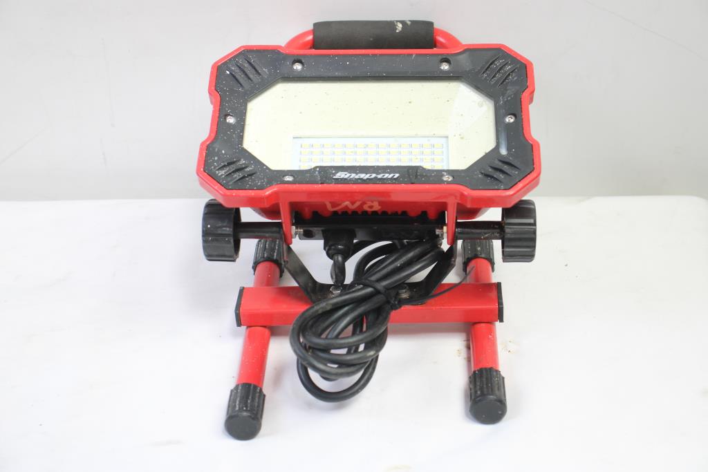 Snap-on LED Worklight | Property Room
