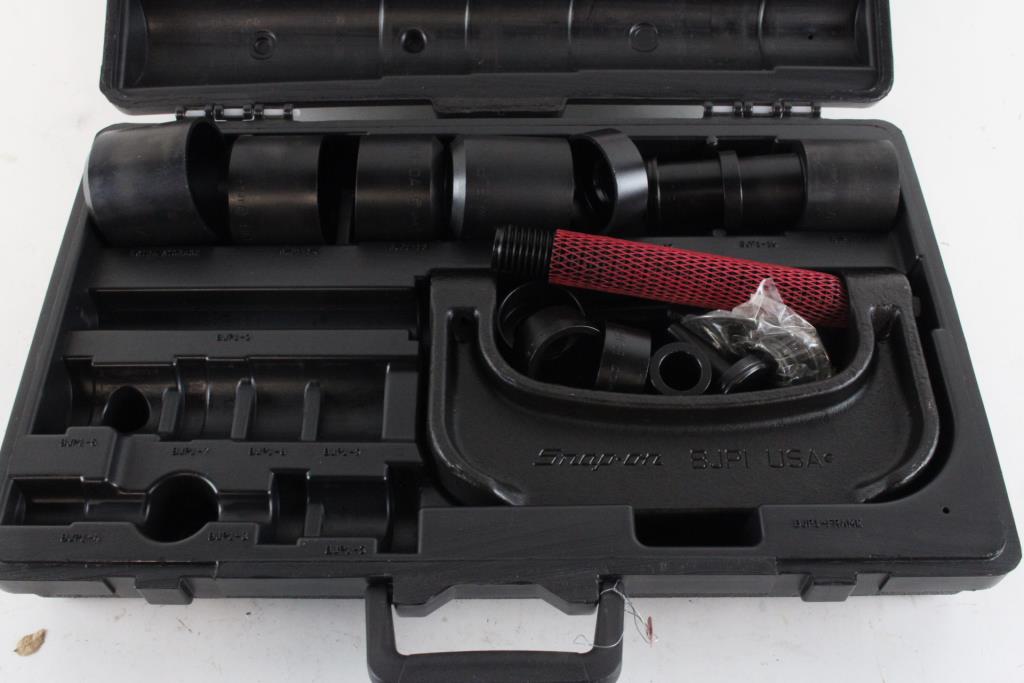 Snap-on Master Ball And U-joint Set With Case | Property Room