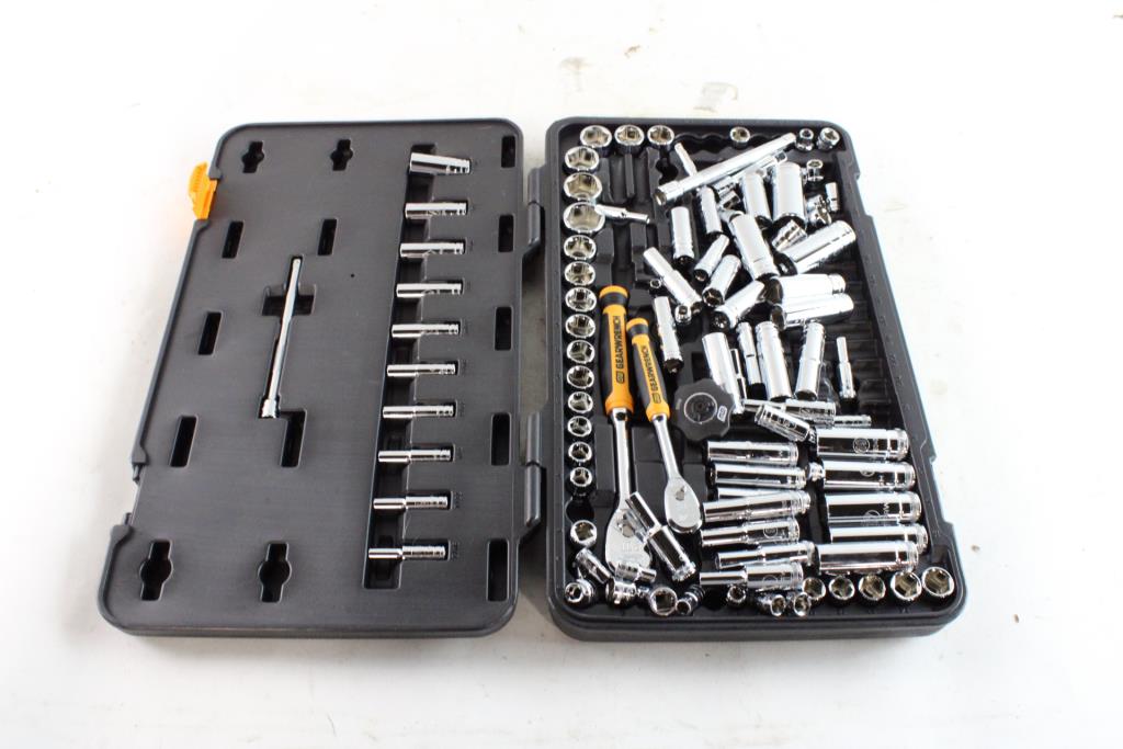 Socket Set, Tools, Kid's Toys & More, 10+ Pieces | Property Room