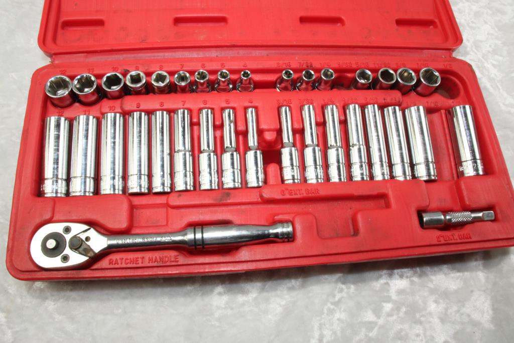 Socket Set W/ Ratchet Handle | Property Room
