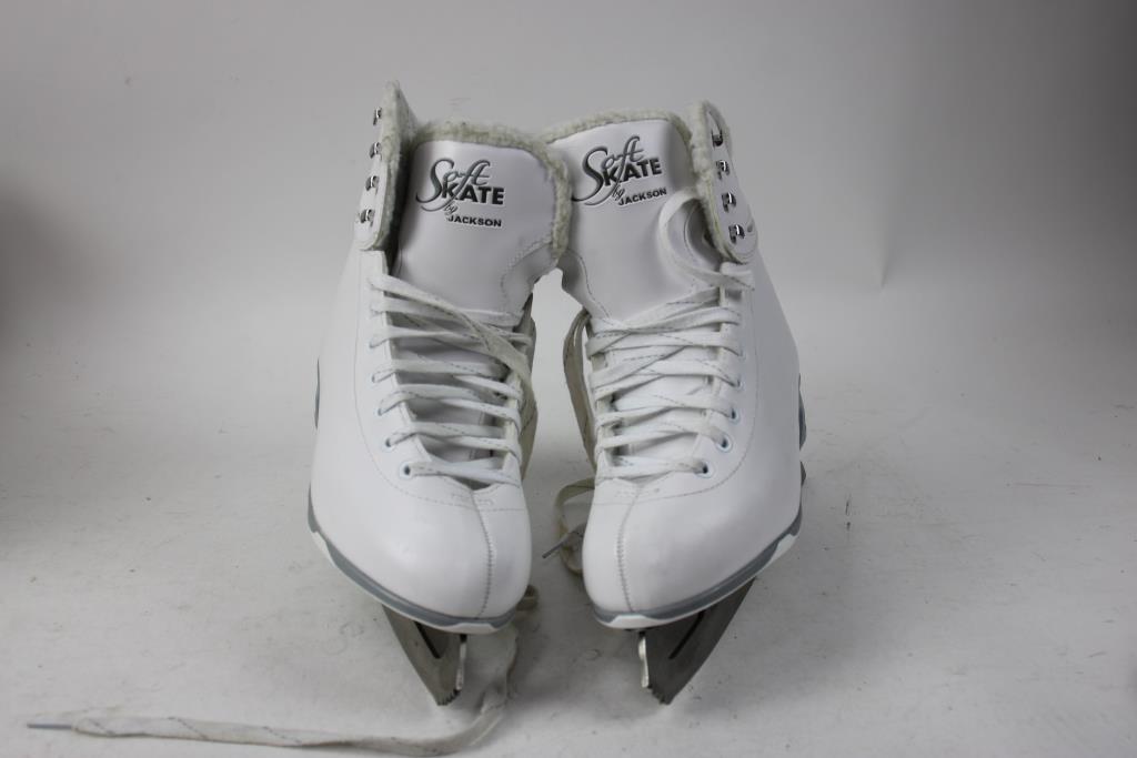 Soft Kate By Jackson, White Ice Skates, Size 8 | Property Room