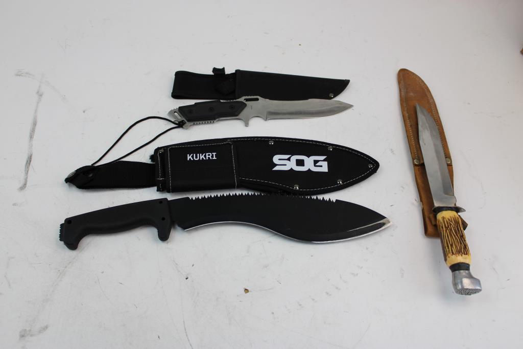 SOG SOGfari Kukri Machete And 2 More Knives, 3 Pieces | Property Room