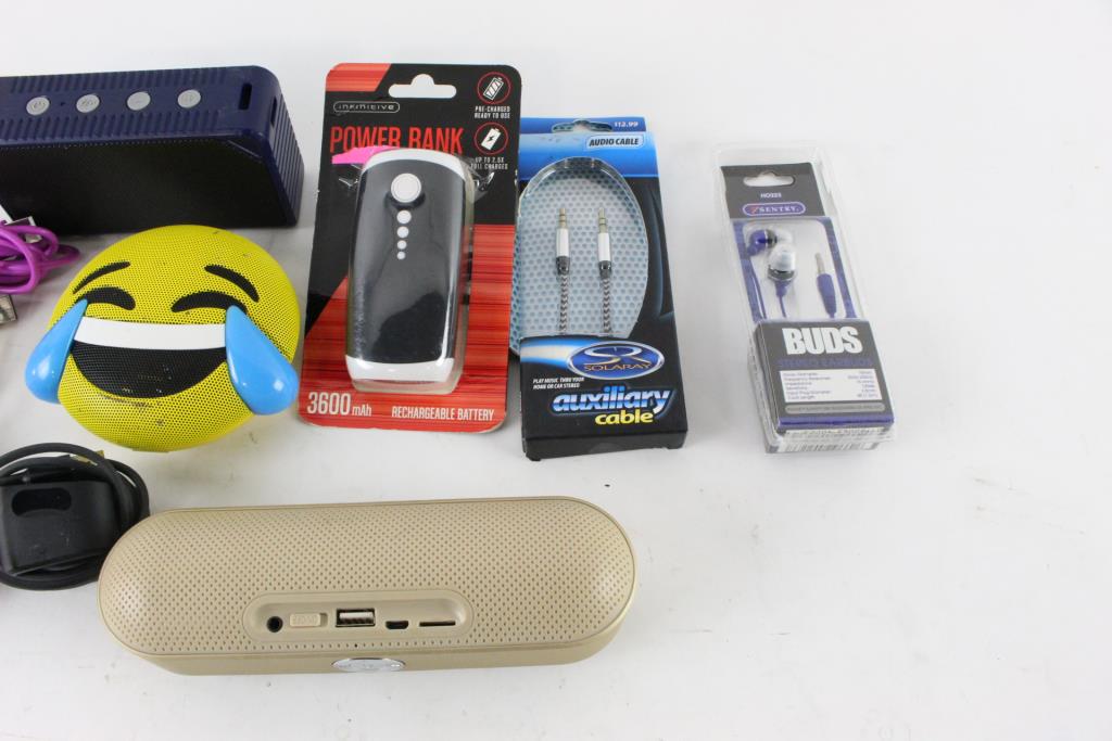 SolaRay Aux Cable And More, 10+ Pieces | Property Room