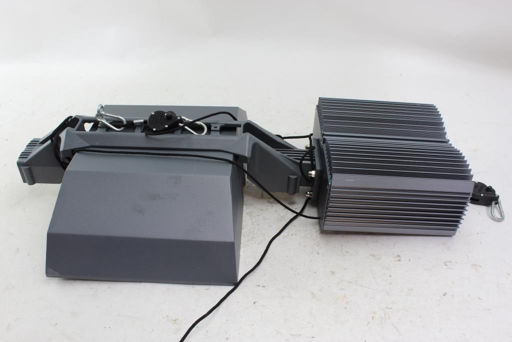 Solis Tek Digital Ballast With Reflector | Property Room