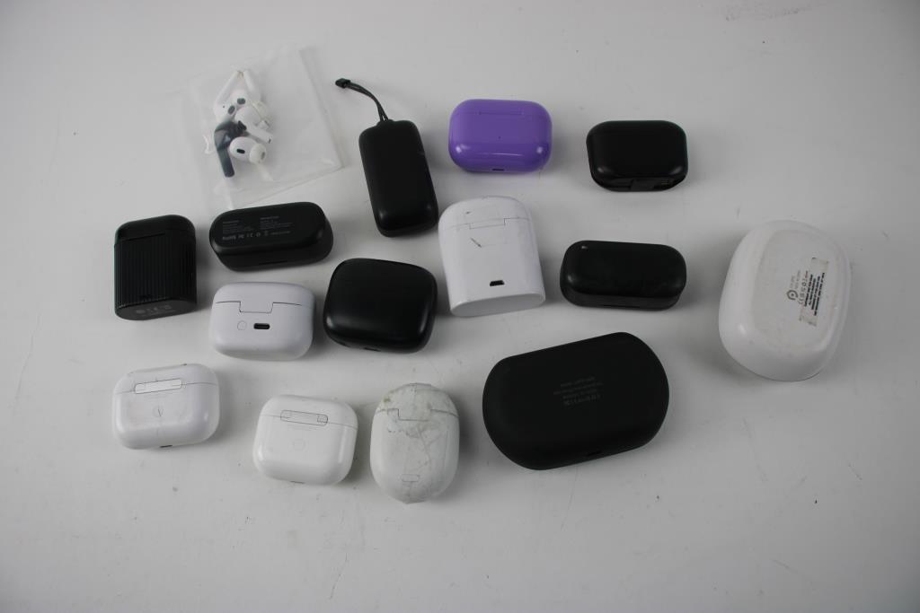 Sony, Apple, And More Earbud And Earbud Case Lot, 19 Pieces | Property Room