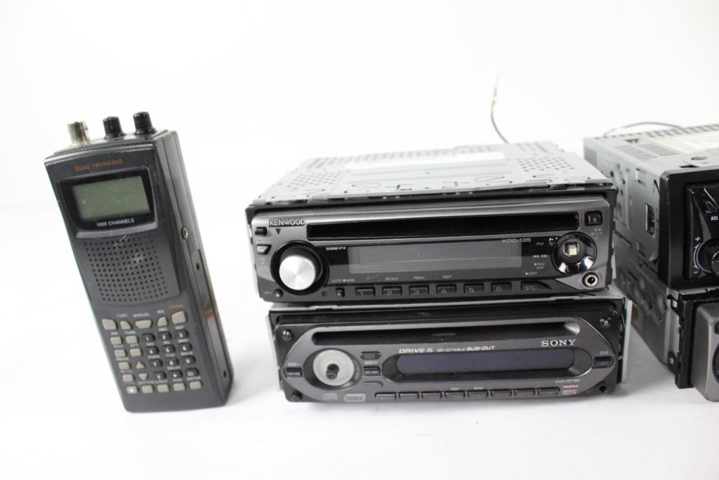 Sony CDX-GT100 Car Stereo & More, 6 Items | Property Room