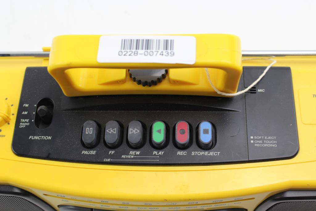 Sony Cfs-920 Am Fm Stereo And Cassette Tape Player | Property Room