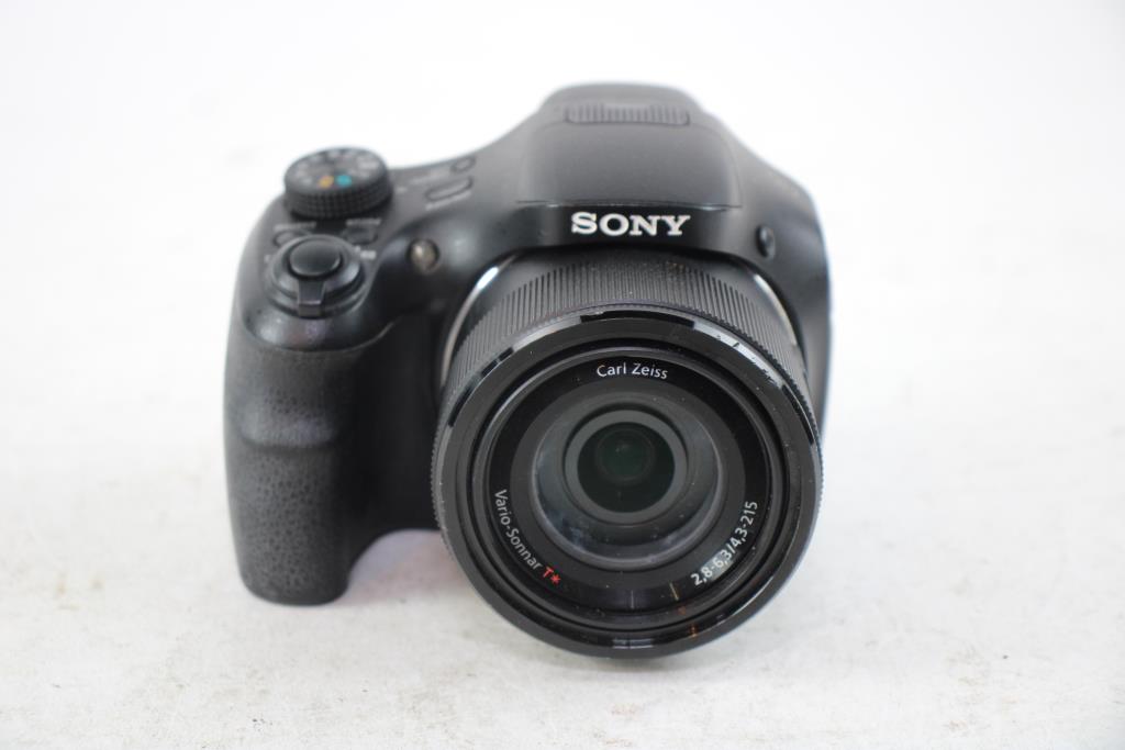 Sony Cyber-Shot Digital Camera | Property Room