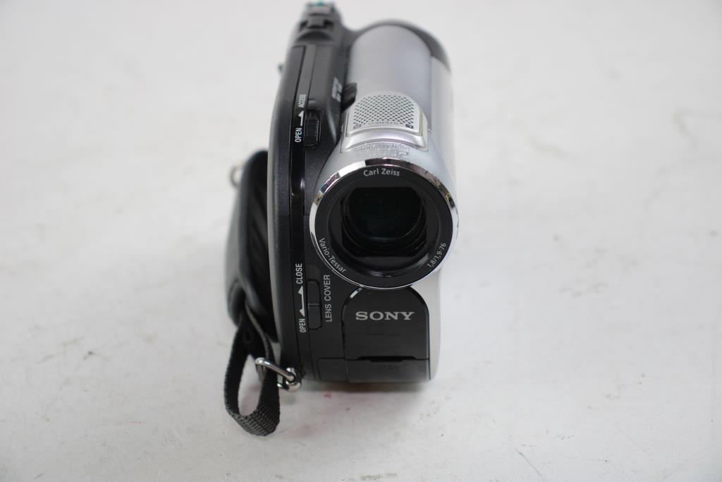 Sony Handy-Cam DVD R/RW Camcorder | Property Room