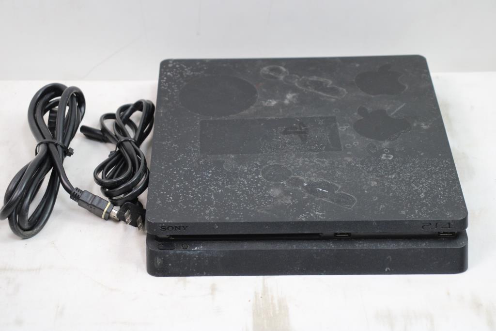 Sony, Play Station 4, 500 Gb | Property Room