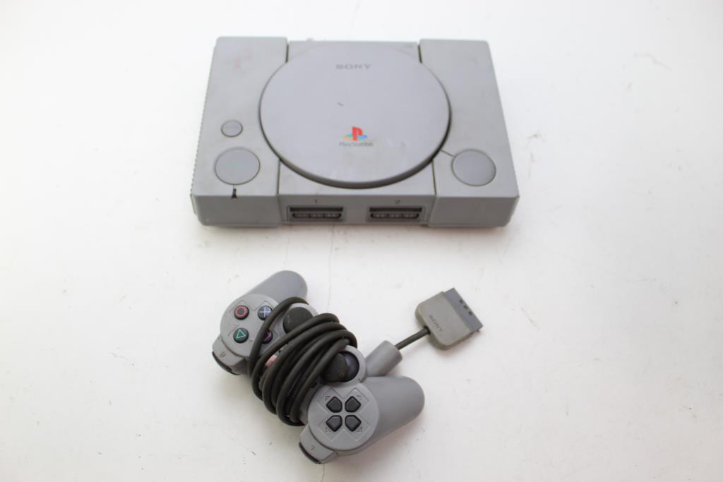 Sony Playstation, Sony Analog Controller, & Nintendo Wii Motionplus ...