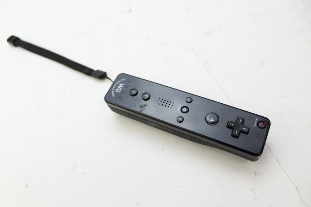 Sony Playstation, Sony Analog Controller, & Nintendo Wii Motionplus ...