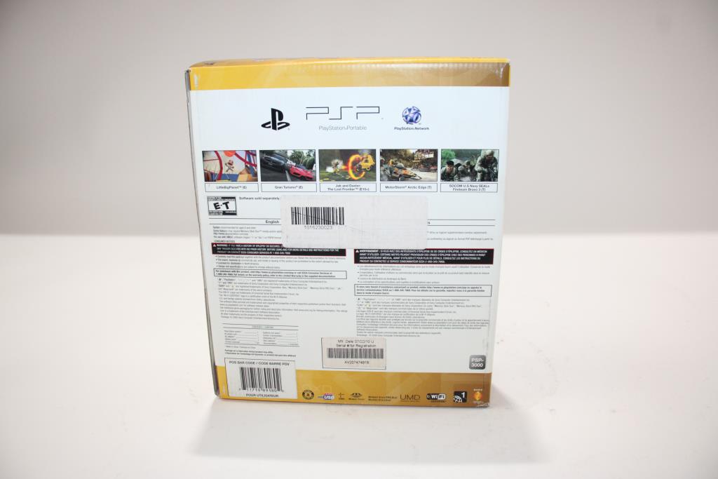 Sony PSP Limited Edition Madden NFL 11 Entertainment Pack | Property Room