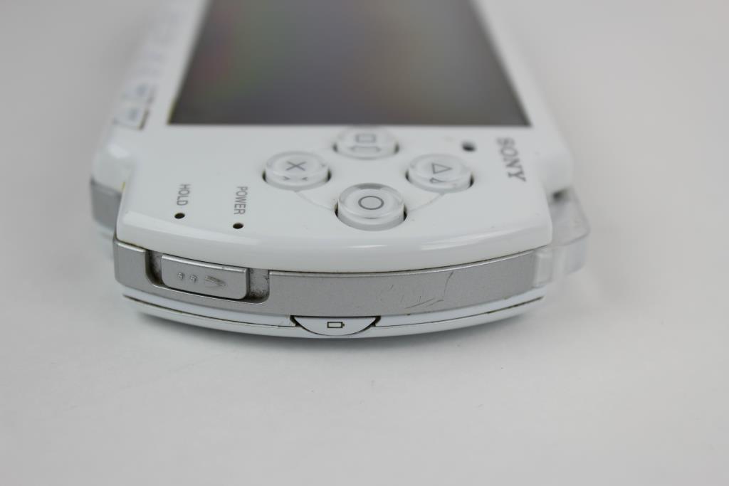 Sony PSP-2001 Portable Gaming Console | Property Room