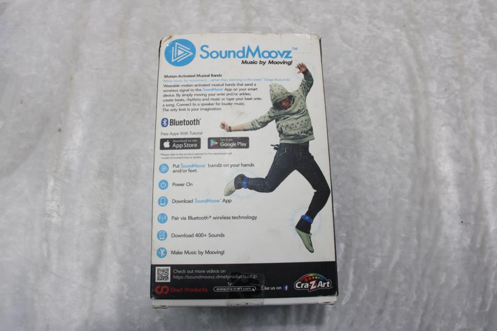 SoundMoovz Bluetooth Motion-activated Hand Bandz | Property Room