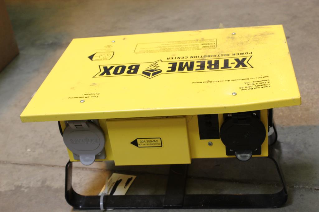 Southwire 1970 Xtreme Box Straight Blade Portable Power Distributor ...