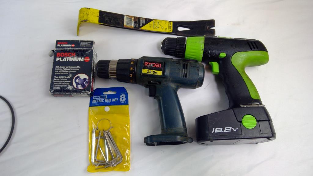 Spark Plug Set, Hammer, And More | Property Room