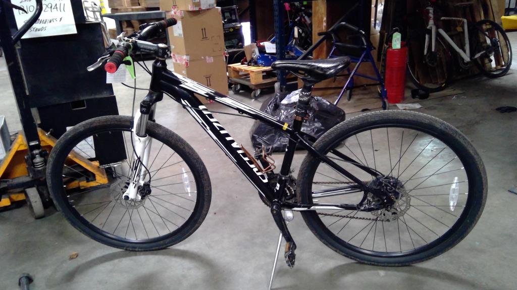 Specialized Pitch 27.5" Mountain Bike | Property Room