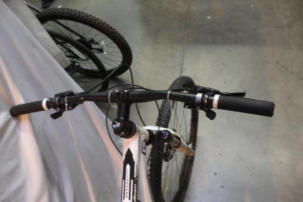 Specialized Pitch Sport Front Suspension Mountain Bike | Property Room