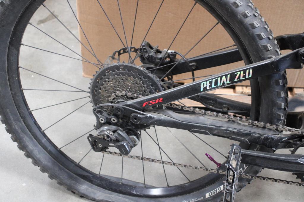 Specialized Rhythm 34 Fox Bike | Property Room