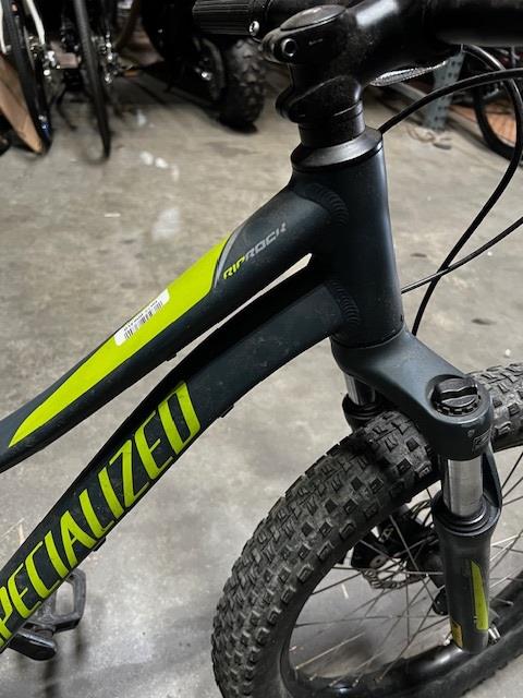 Specialized RipRock 20 Inch Bike | Property Room
