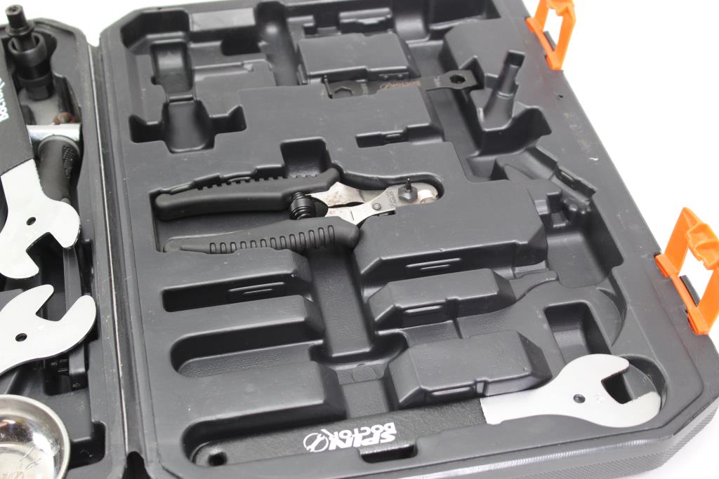 Spin Doctor Wrenches 10+ Pieces | Property Room