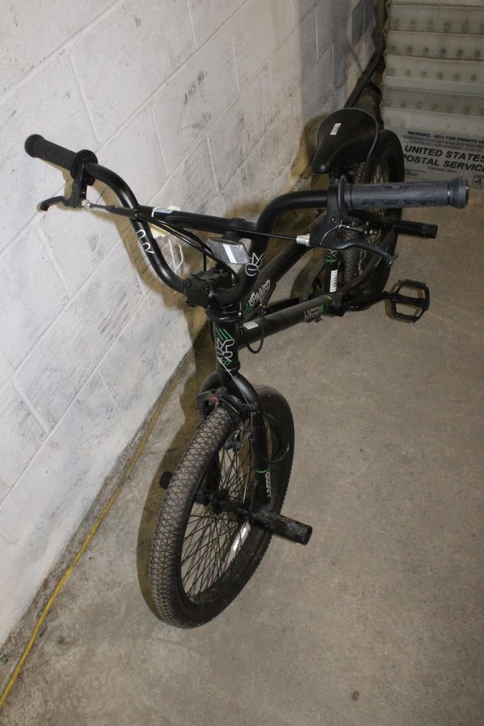 Spinner Hyper BMX Bike | Property Room