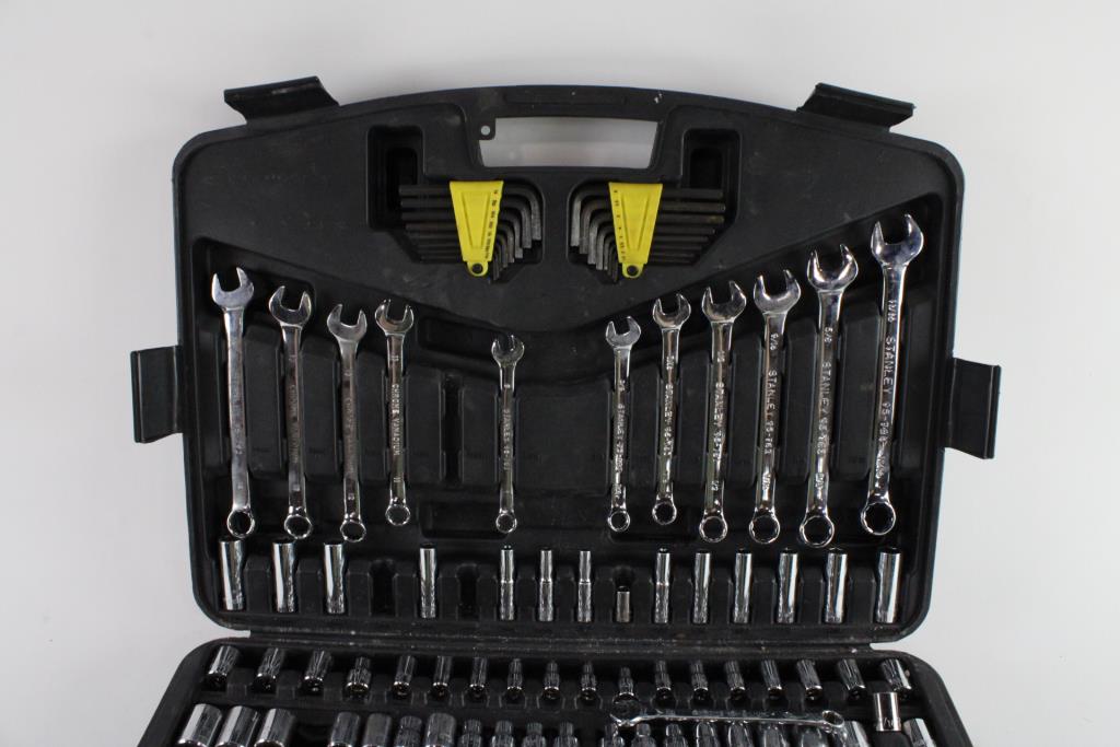 Stanley 100+ Piece Mechanics Tool Set | Property Room