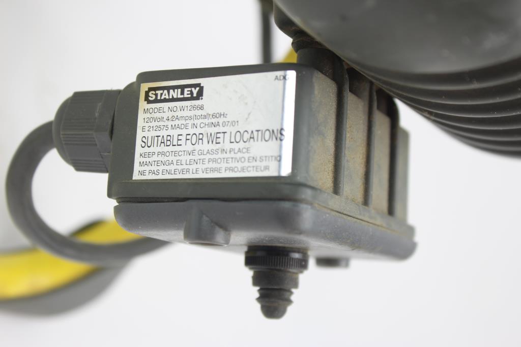 Stanley Adjustable Work Light | Property Room