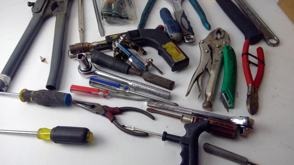 Stanley Hammer, Ridgid Adjustable Wrench, And More, 60+ Pieces ...