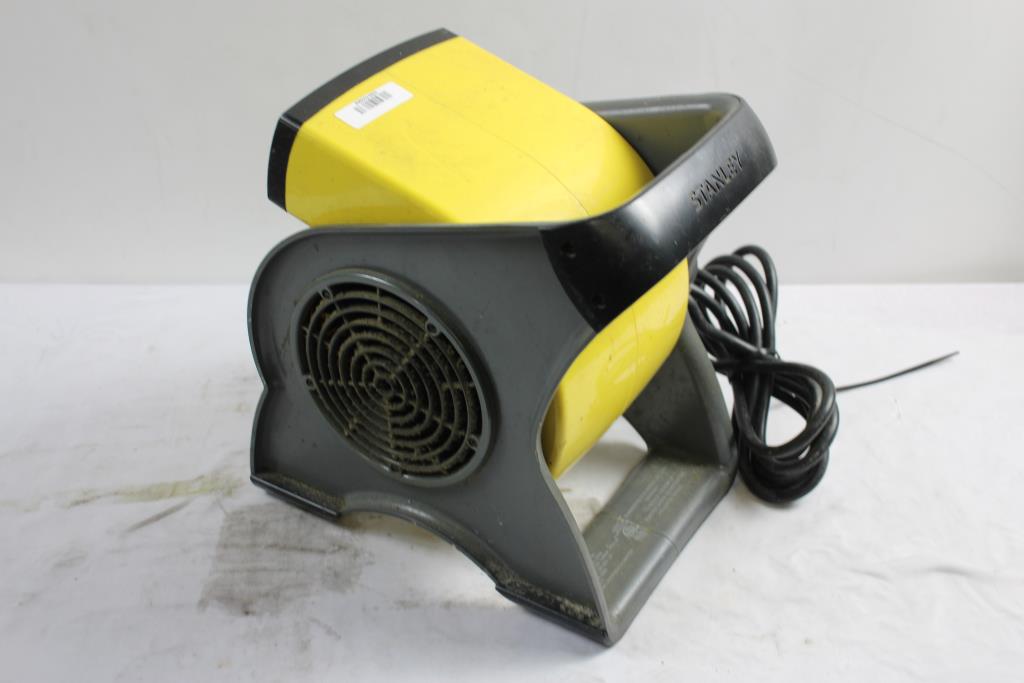 Stanley Master High-Velocity Pivoting Head Blower Fan | Property Room
