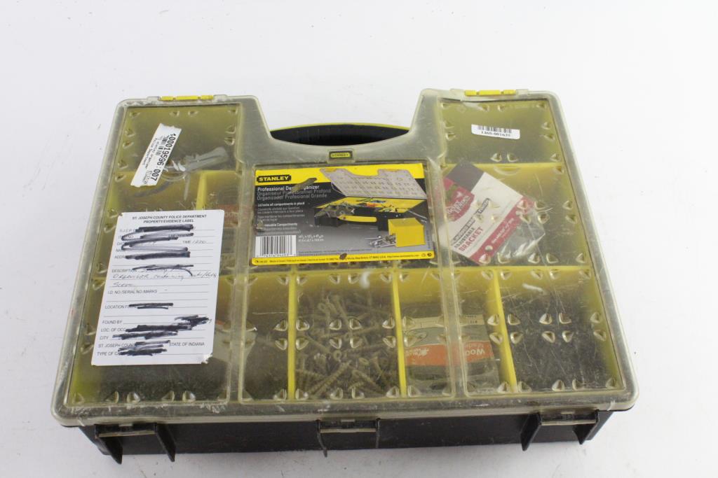 Stanley Organizer With Assorted Screws And More, 40+ Pieces | Property Room
