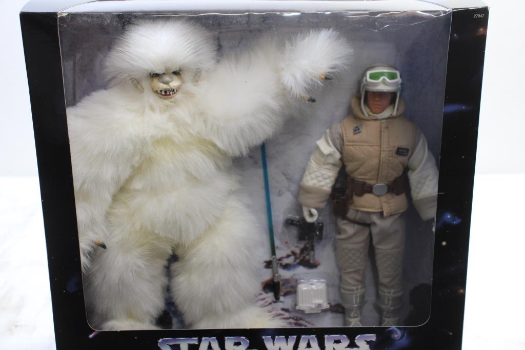 Star Wars Luke Skywalker & Wampa Collectible Toys | Property Room