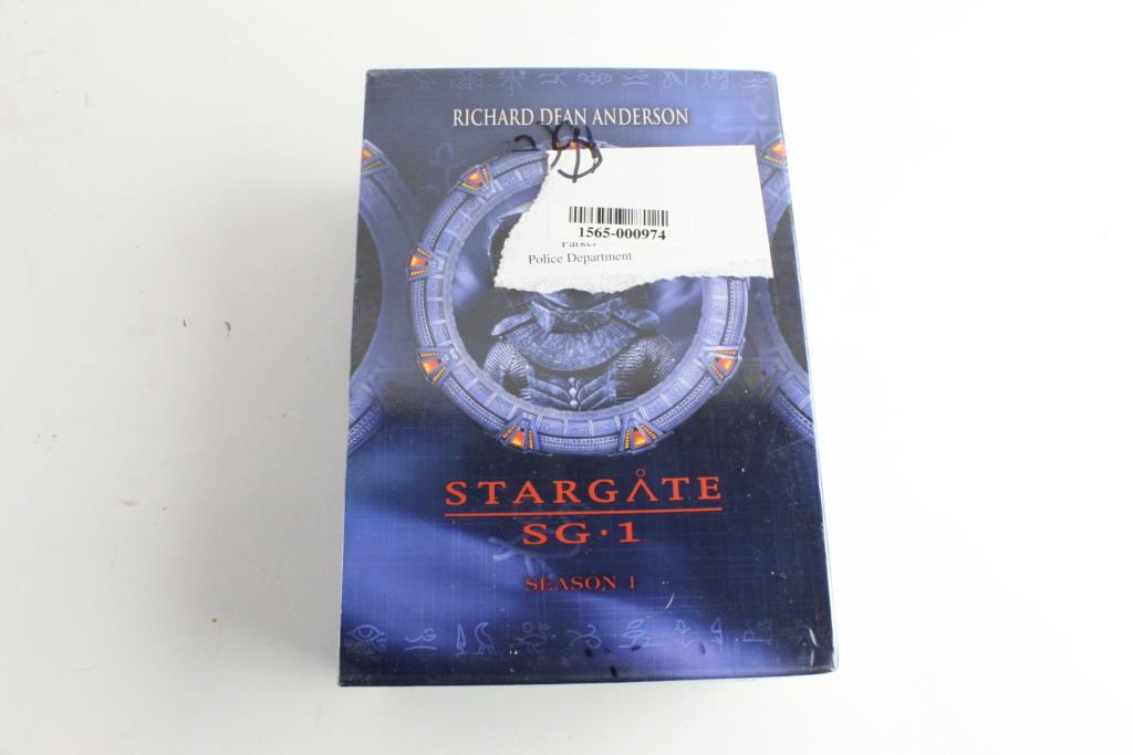Stargate SG-1 DVD Boxset | Property Room