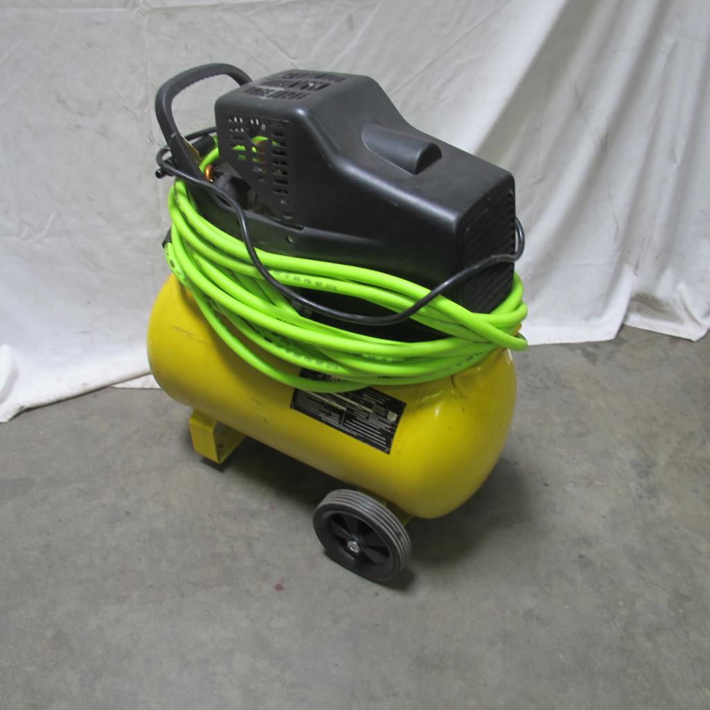 Stark USA 8 Gallon Air Compressor | Property Room