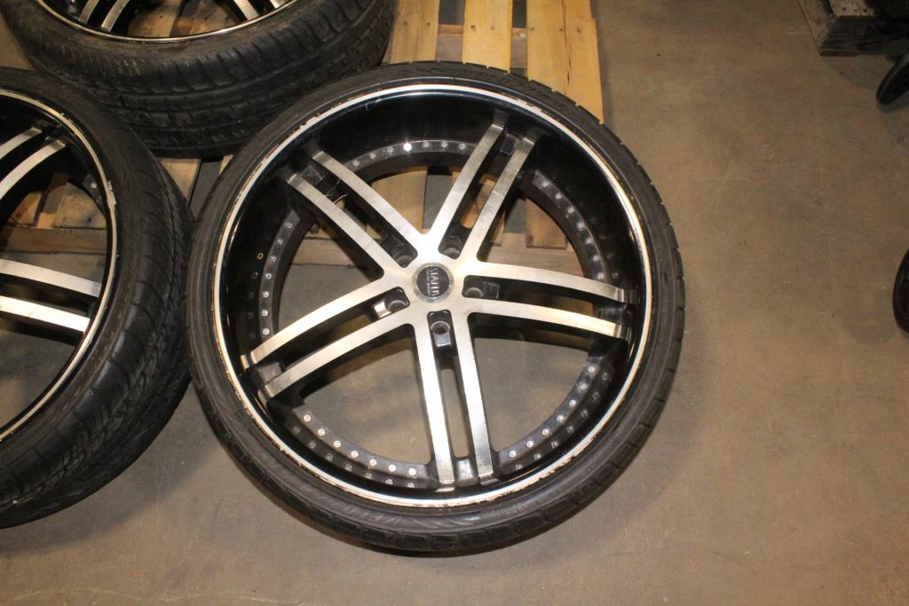 Status 22" Rims/Wheels, 3 Pieces | Property Room