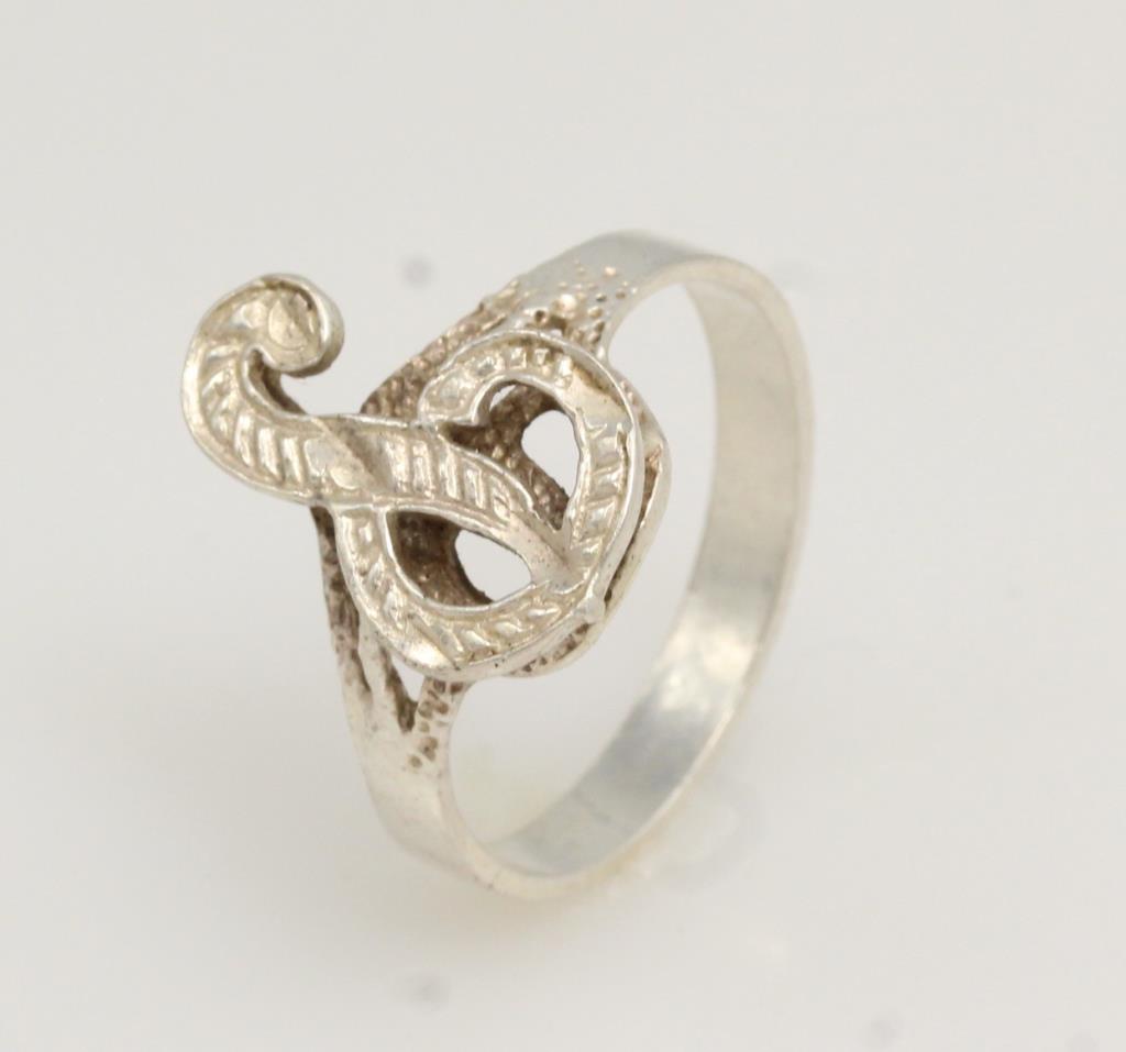 Sterling Silver 2.8g Letter P Ring | Property Room