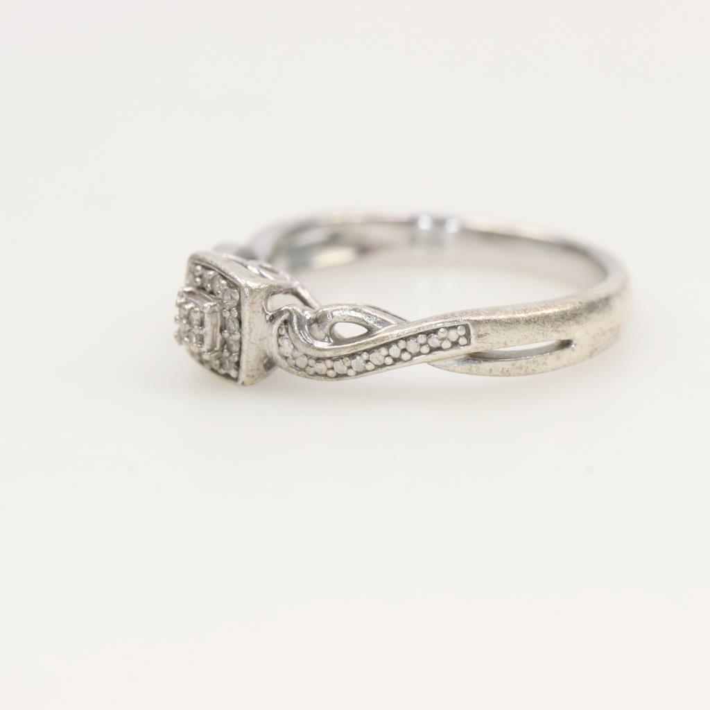 Sterling Silver Clear Stone Ring | Property Room